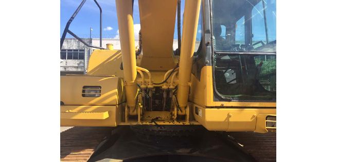 KOMATSU PC210-7 | PC210-7