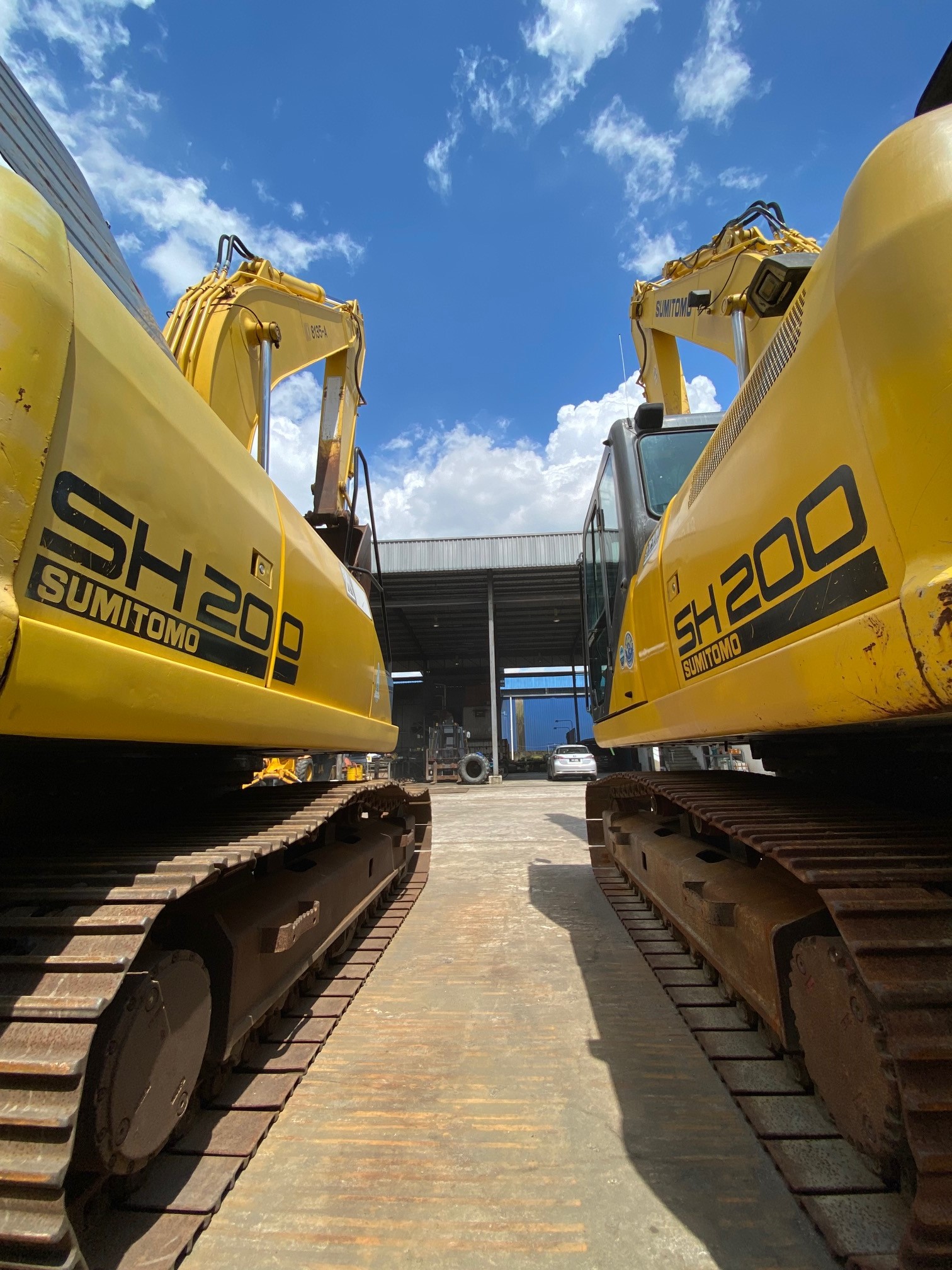 Sumitomo SH200-5 Excavator Sale Malaysia | autolink.com.my